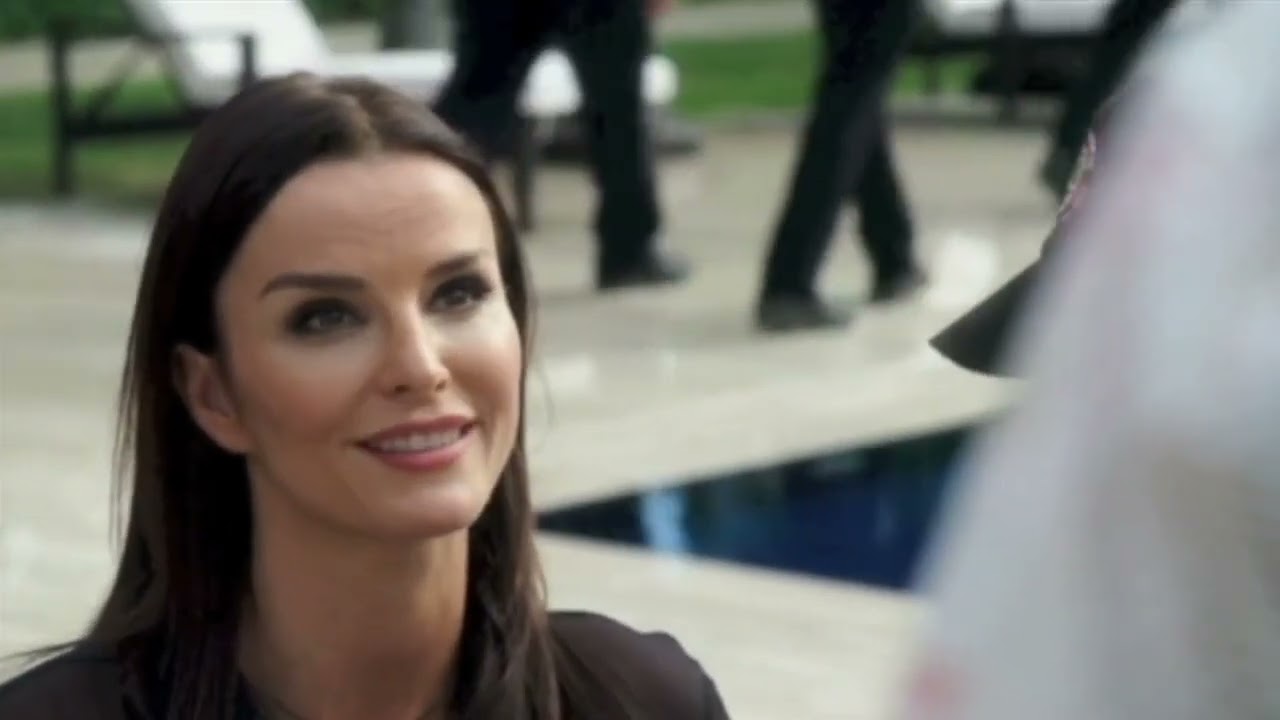 Ana Alexander - Showreel