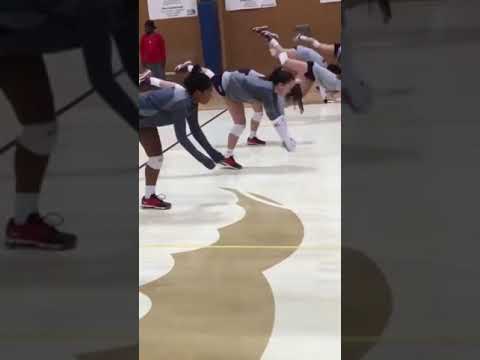 How to dive in volleyball ๐||swan diving in volleyball