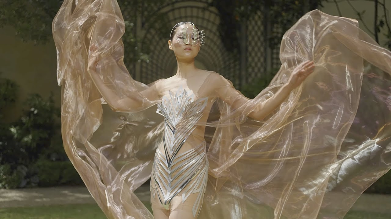 Iris Van Herpen | Haute Couture Fall Winter 2023/2024 | Full Show