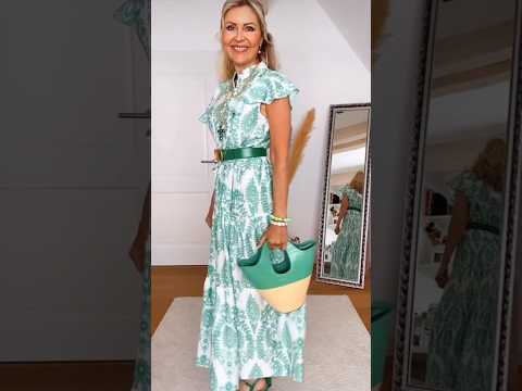 Beautiful women's clothing Stylish DRESSES π#clothing #stylish #dresses #beautiful