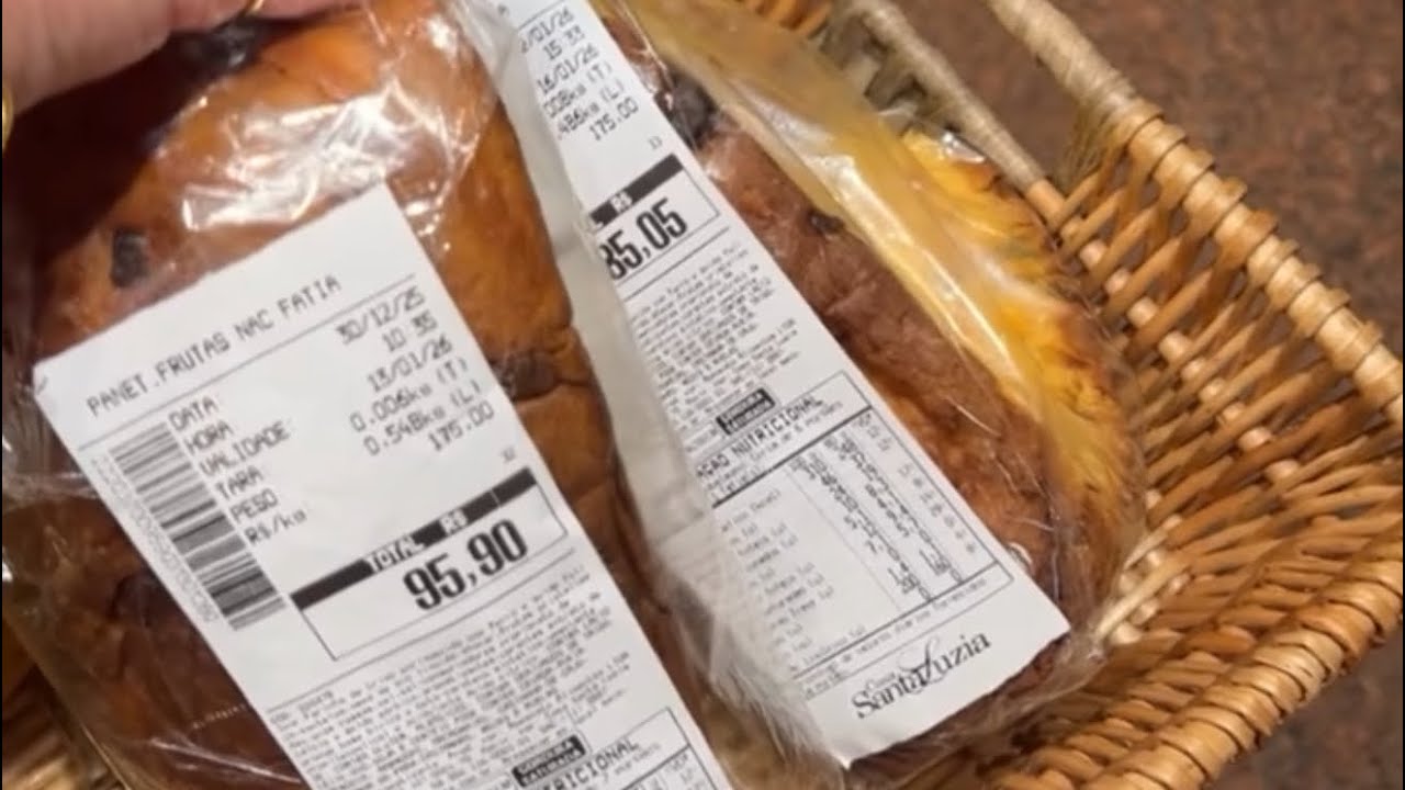 A slice of panettone for R$95.90 😱 Rich people's market in São Paulo - Casa Santa Luzia