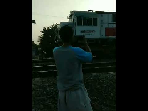UPDATE PERLINTASAN KERETA API KLAGEN SERUT JIWAN KAB. MADIUN