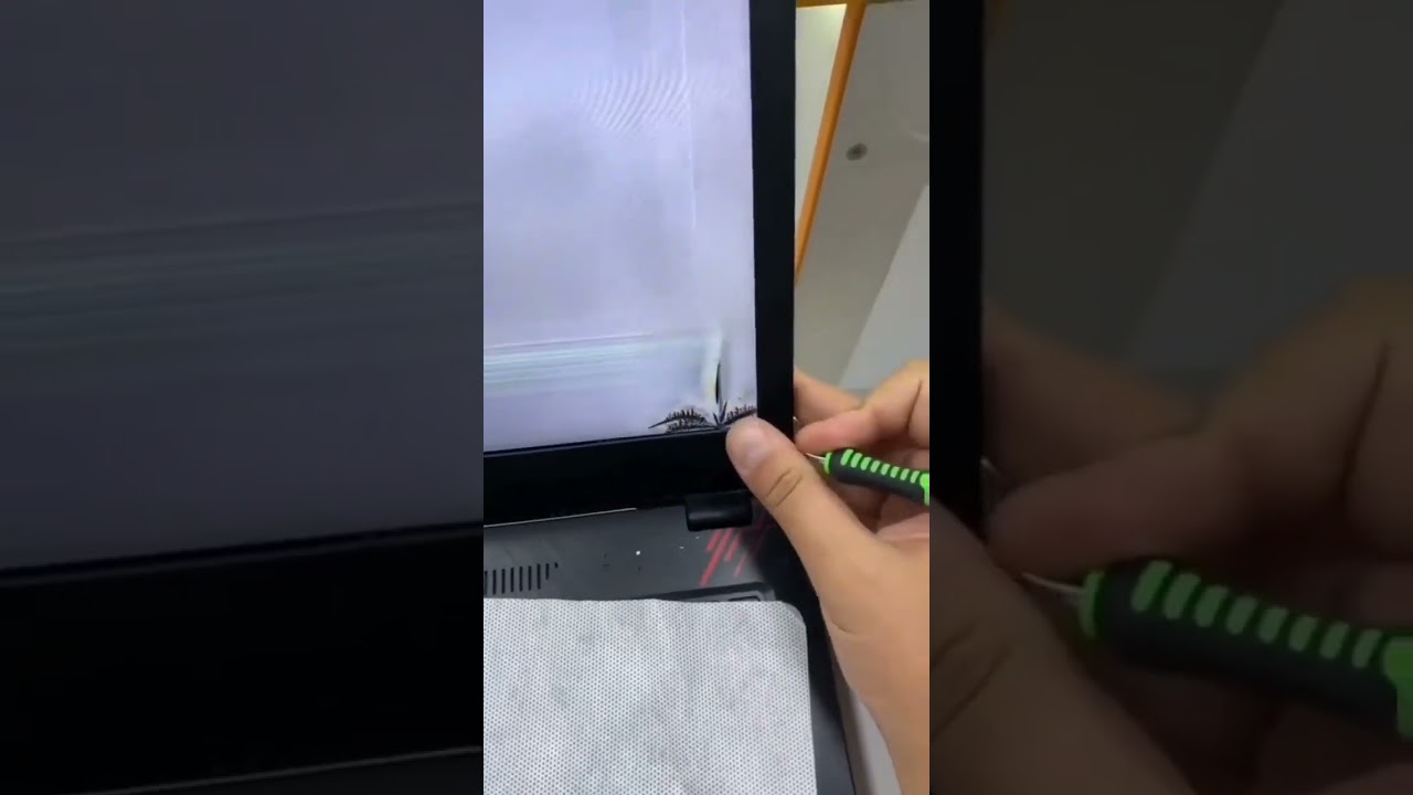 Black Broken Spot Screen Repair| Repair Laptop Display Screen