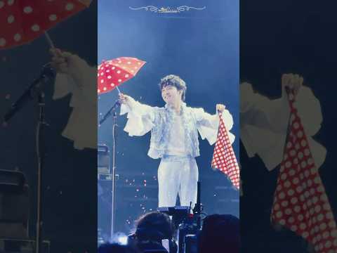 【9.29Hz世巡World Concert Tour】《奇迹时刻变魔术环节》周深西雅图站演唱会20250305