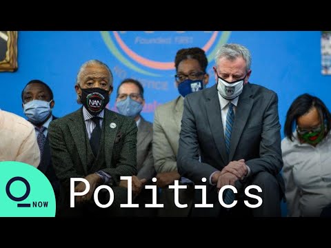 Sharpton, de Blasio and NYC Mayoral Candidates Kneel for 9 Minutes, 29 Seconds