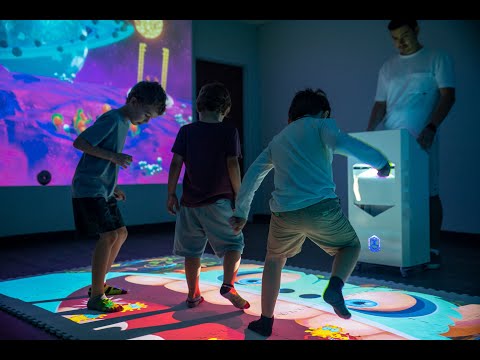 INTERACTIVE MOBILE FLOOR – Interactive equipment for kids