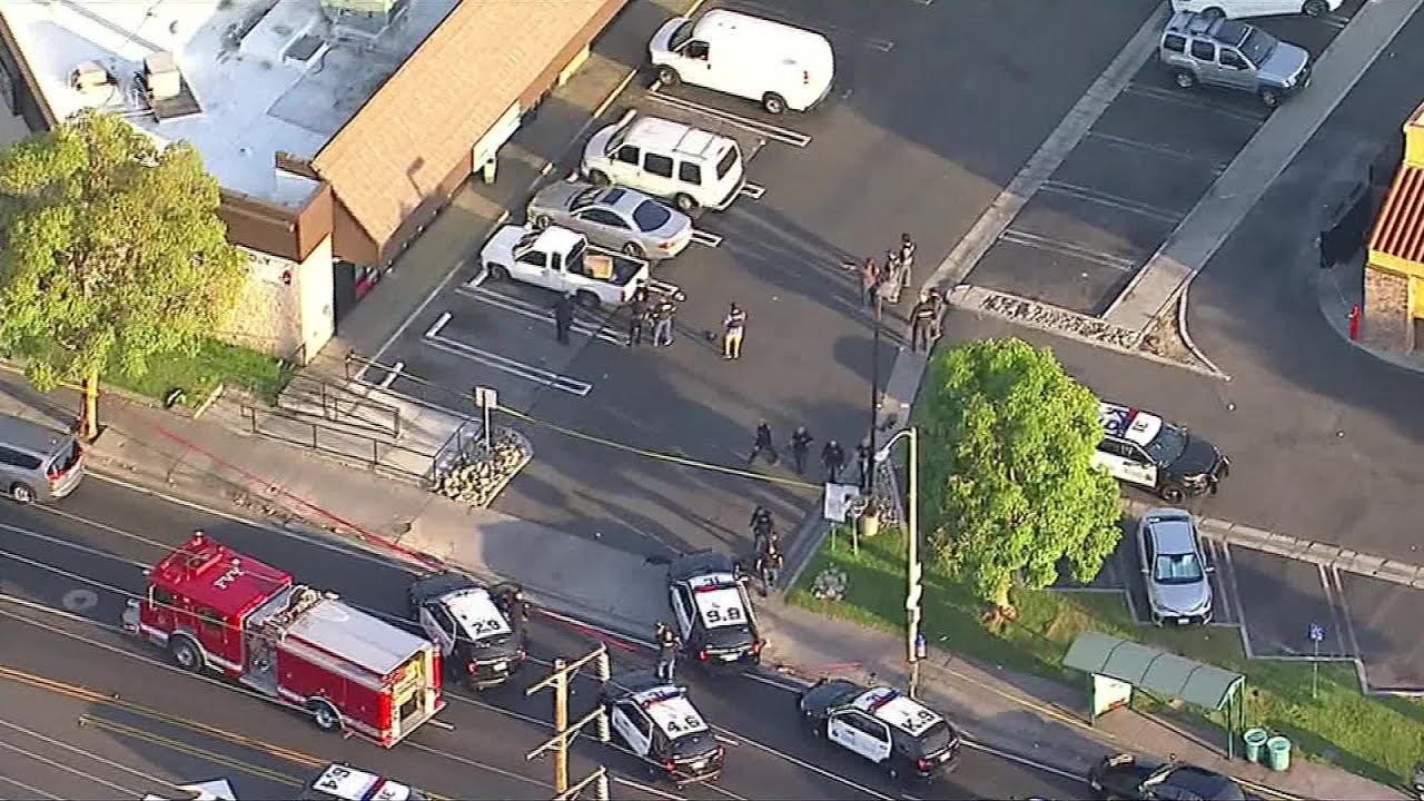CA: FATAL STABBING SPREE LEAVES 4 DEAD - CNN
