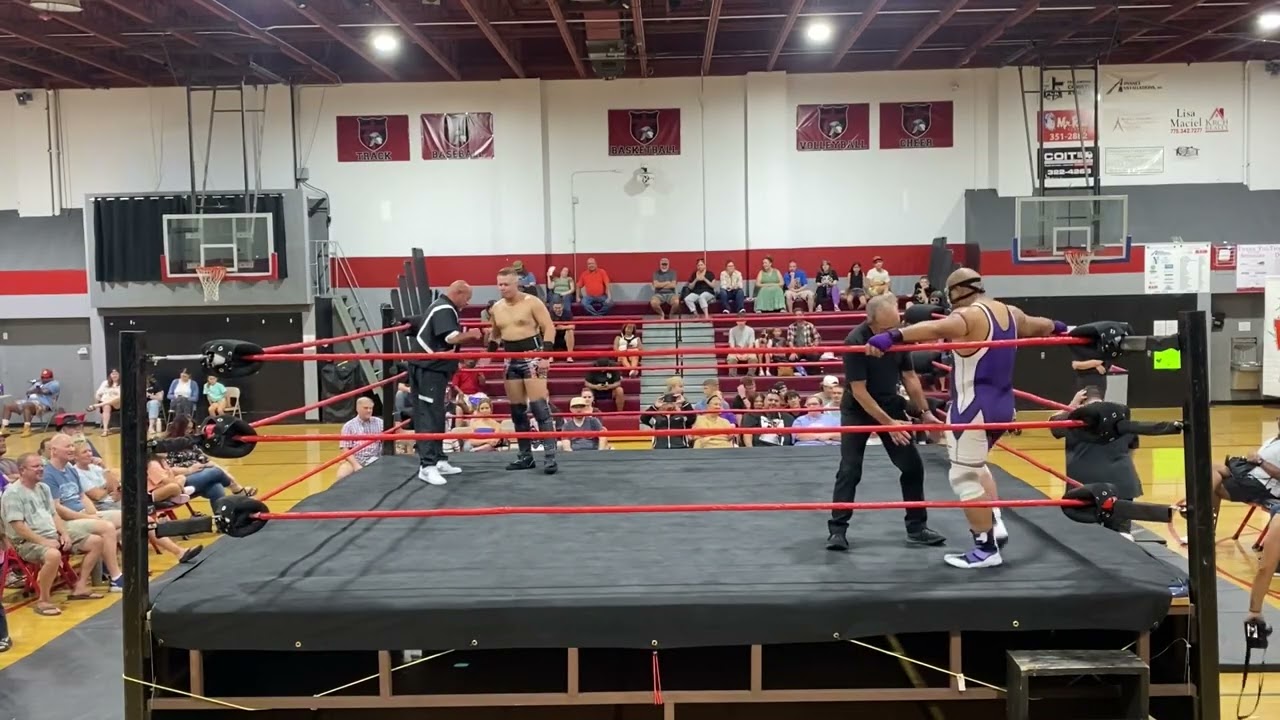 Cole Wright w/ MPT vs Blaqlight