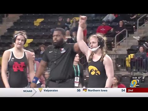 Ten Hawkeye wrestlers advance to national semifinal round