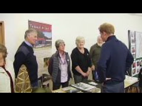 Prince visits islands in south, shucks oysters