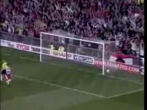 The Treble - Manchester United Season Review 1998/99 DVD Clip