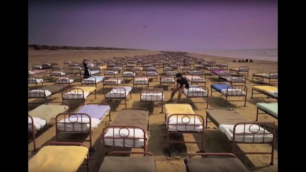 On this day: Pink Floyd hauled 700 hospital beds onto Devon beach for ...