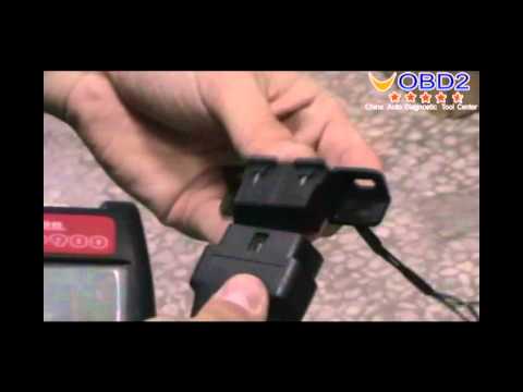 How to use D900 CANBUS OBD2 Live PCM Data Code Reader.mov
