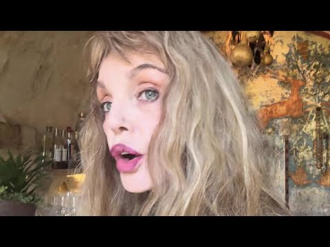 Arielle Dombasle - Le Festival de Cannes 2025...