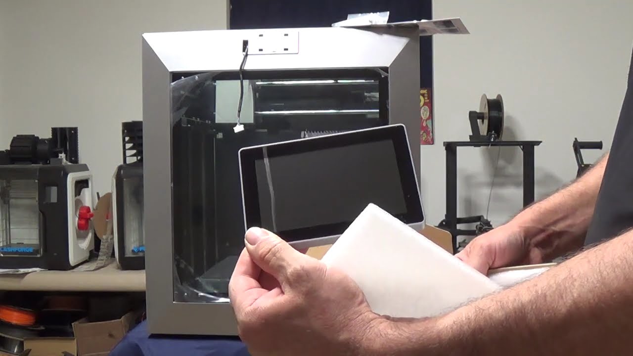 QIDI Tech PLUS 4 - unbox, setup and first prints.