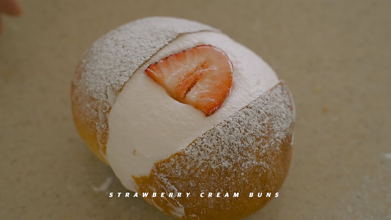 Strawberry Cream Buns | Honeykki 꿀키