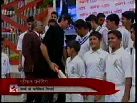 STEVEN FLEMING AT THE BISHOP'S SCHOOL,PUNE (STAR SPORTS)