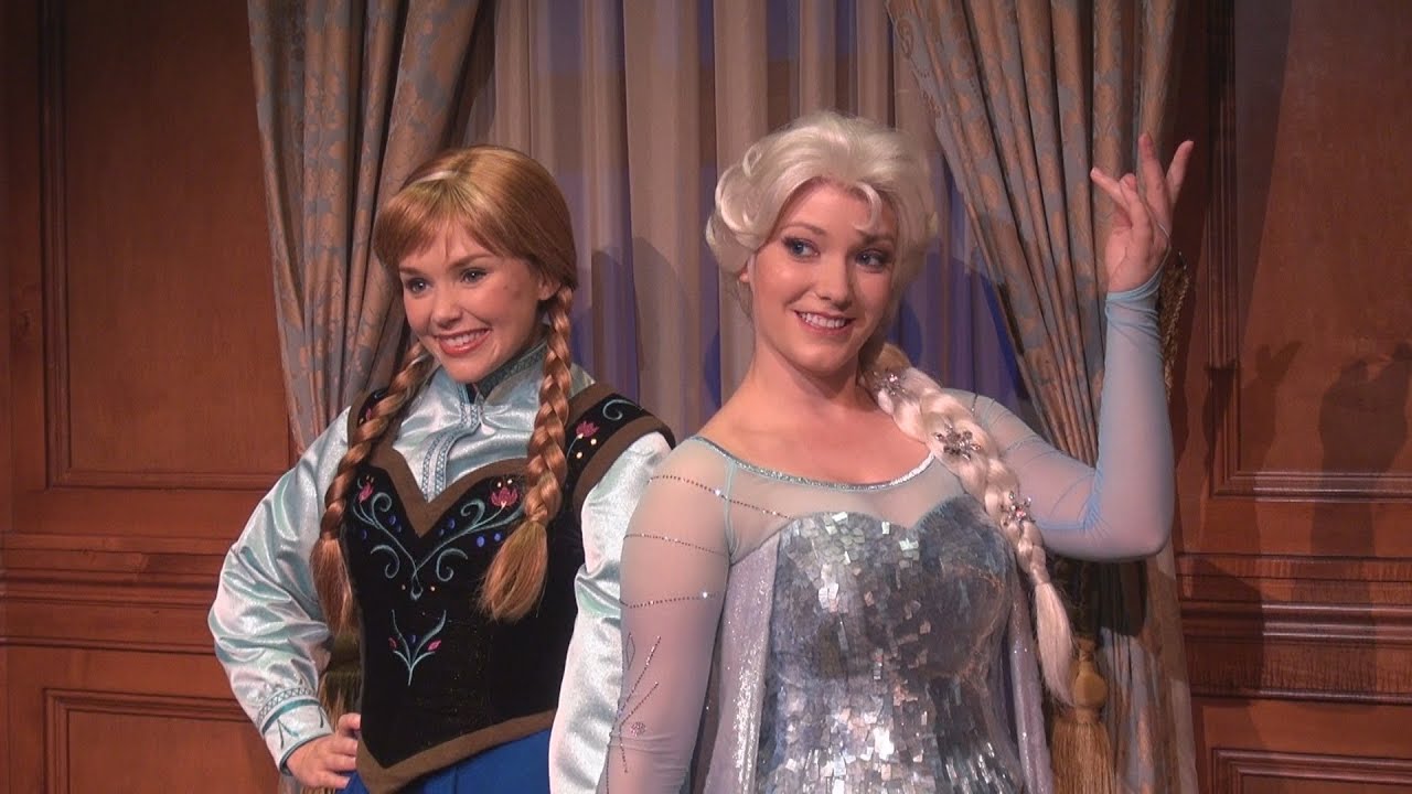 MyDisneyFix | FROZEN Anna & Elsa Meet & Greet FIRST LOOK in the Magic ...