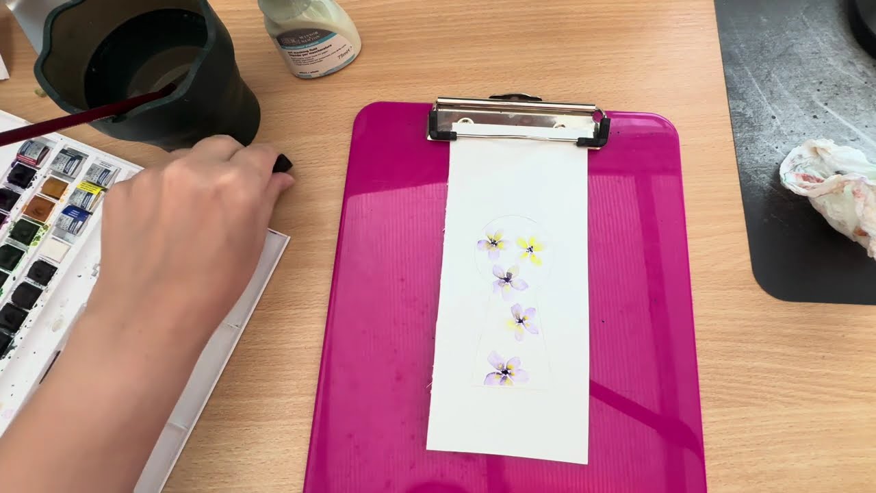 Simple keyhole art