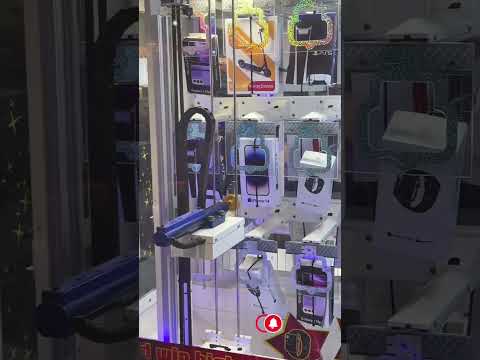 Claw machine to win iPhone 14 #shorts #clawmachine #iphone14