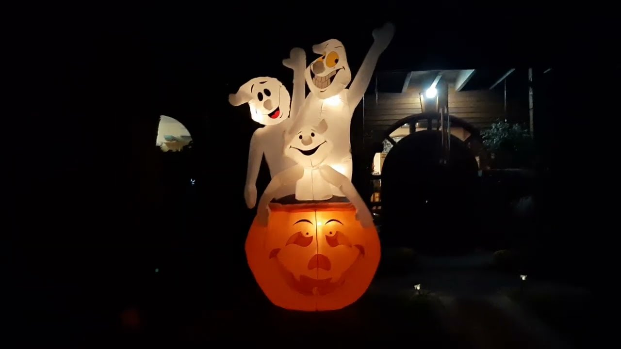 Gemmy Halloween Airblown Inflatable 2005 11ft 3 Ghosts in a Pumpkin