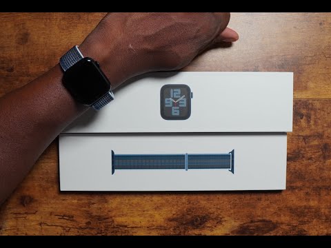 Apple Watch SE 2nd Generation Midnight | Unboxing and quick first look!