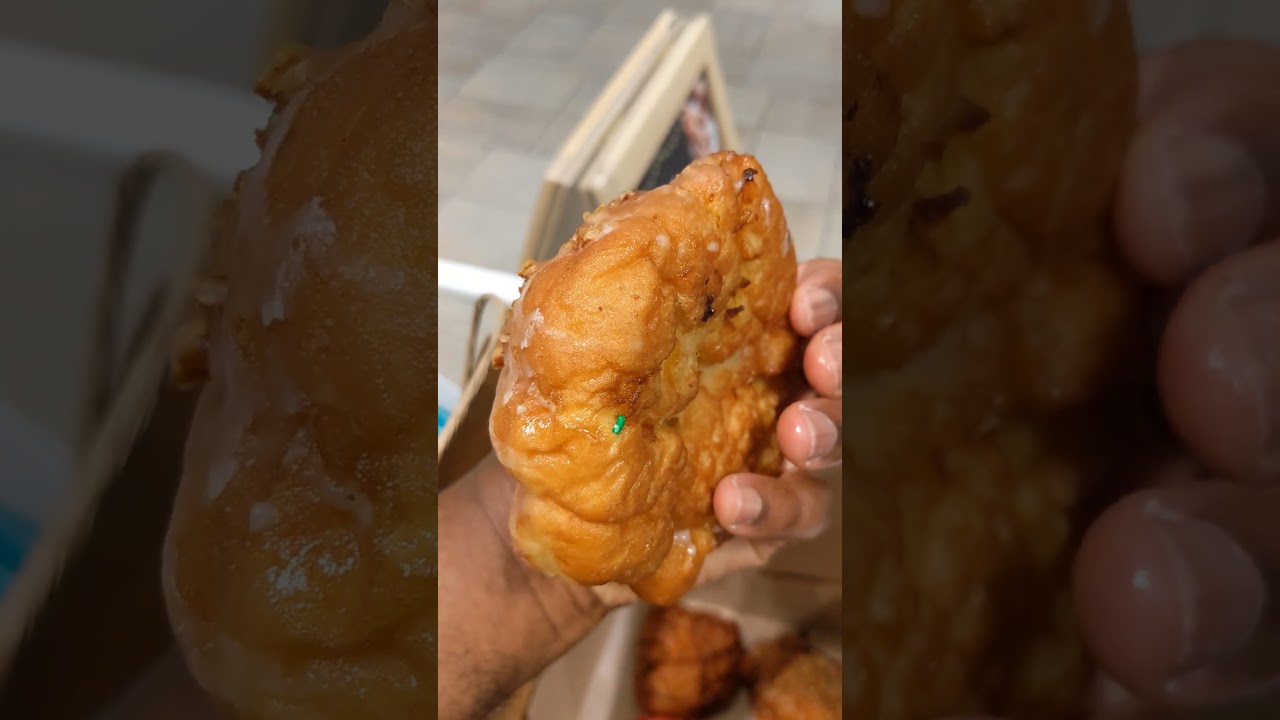 Bloomer's Peach Crumble Fritter