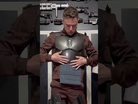 Gearing up in the MANDALORIAN cosplay for the finale #themandalorian #starwars #cosplayer #mando