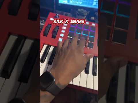 AKAI MPC Key 37 cook up 🔥 #akai #mpc #beats #music #shorts