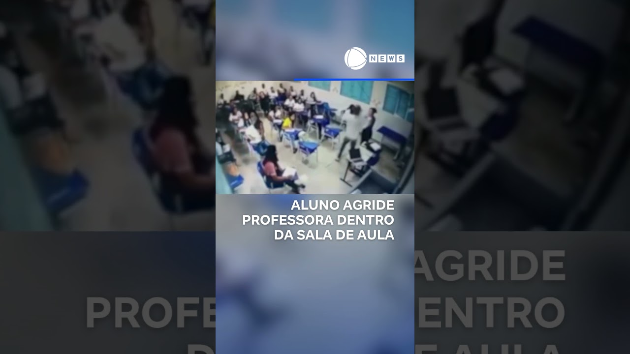 Aluno agride professora dentro da sala de aula. 📲 #RecordNews #shorts