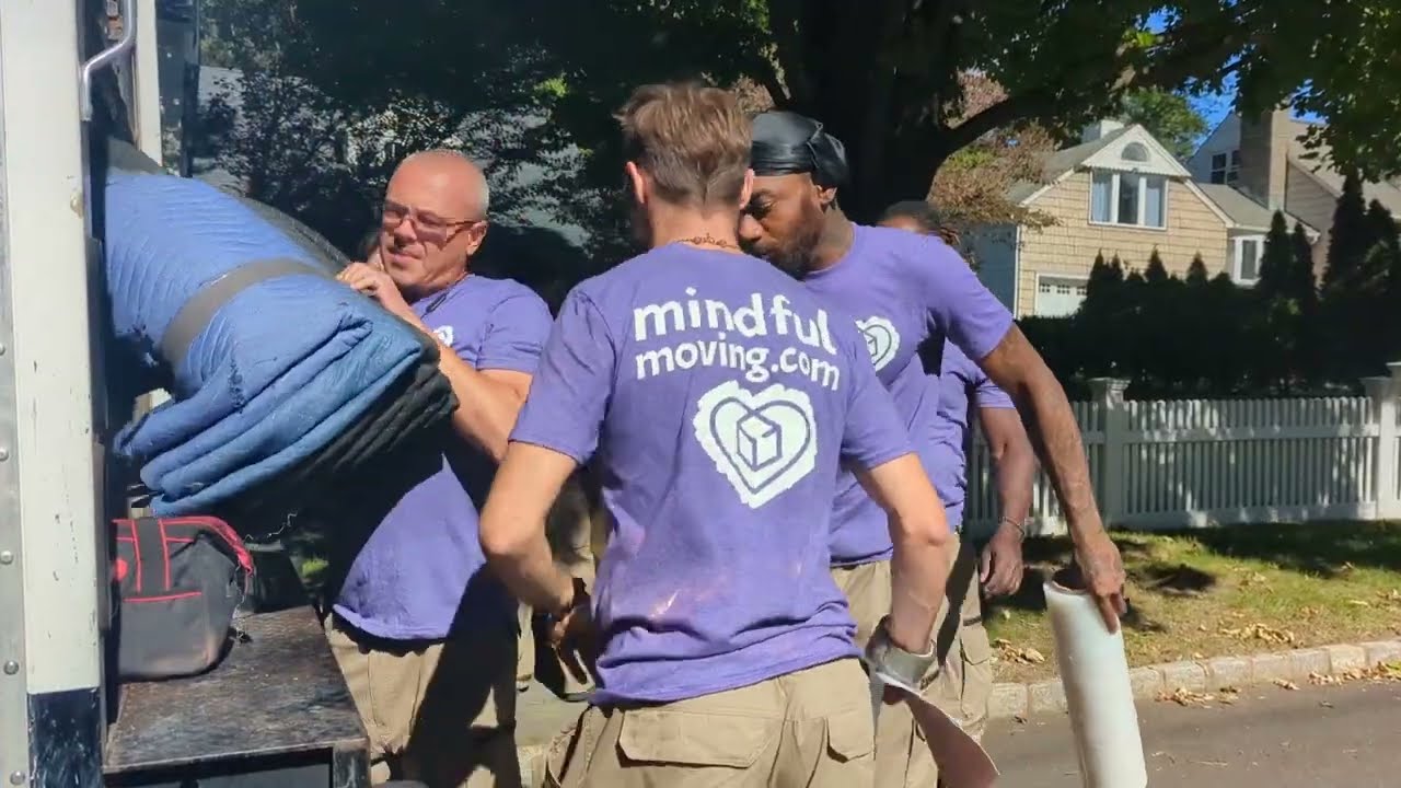 MOVING SERVICES IN NJ - How is it like to move with professional movers? - Mindful Moving