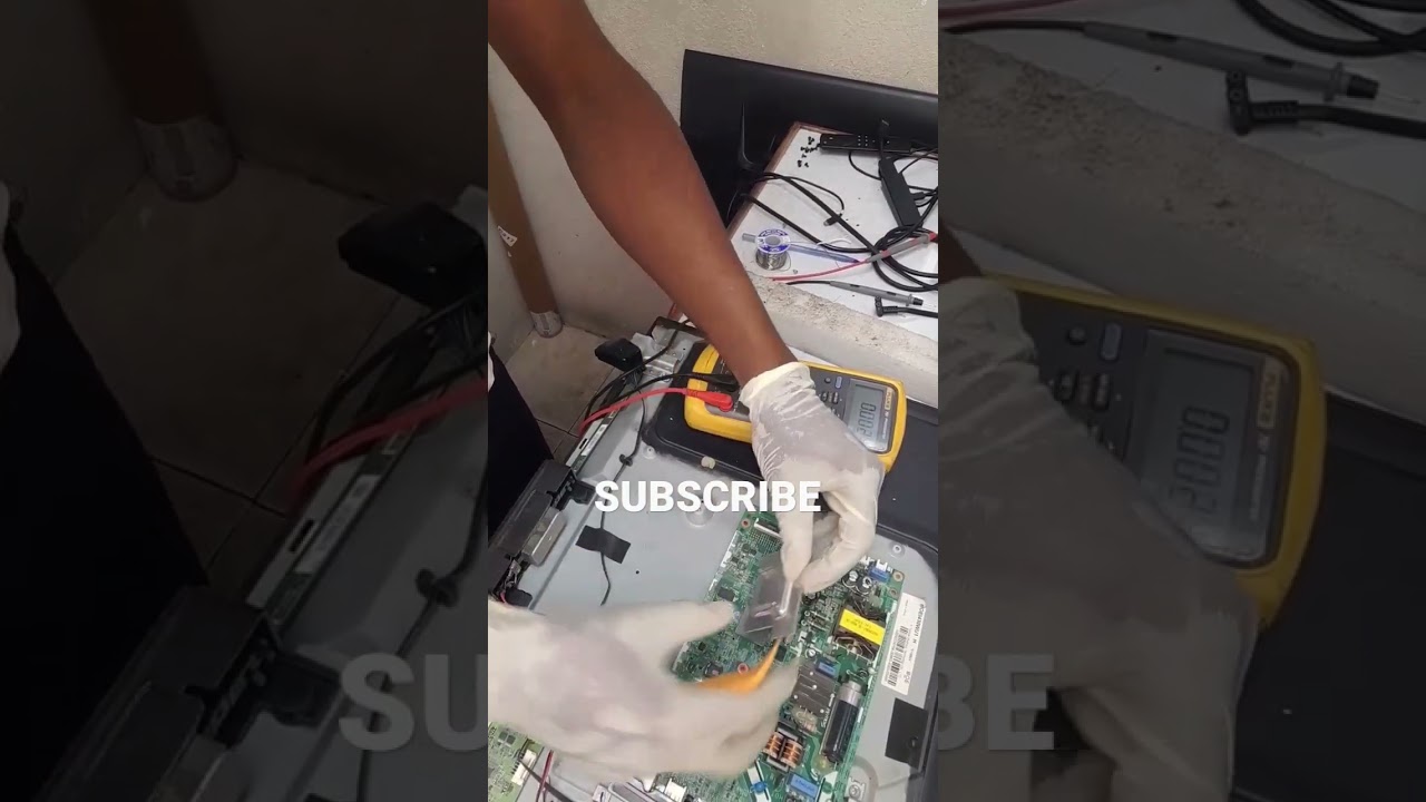 Microprocessor is defective doing component level repair #shorts #repairs #experts