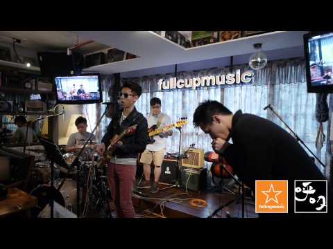My girlfriend stands behind - The Fat Jokers @ fullcupmusic 2013.03.17