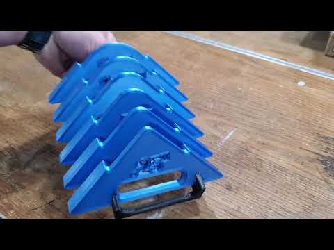 Corner round over router jig by peterlanoie - Thingiverse