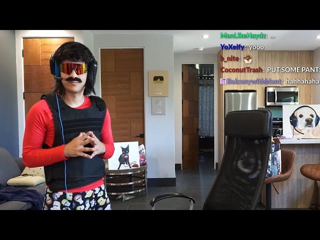FaZe Clan's Stable Ronaldo cosplays as Dr DisRespect on his return from ...