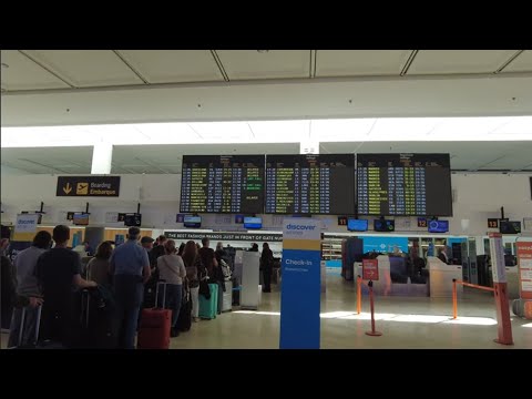 LANZAROTE AIRPORT Again With Jet2 NOT Cheap Flight This Time......