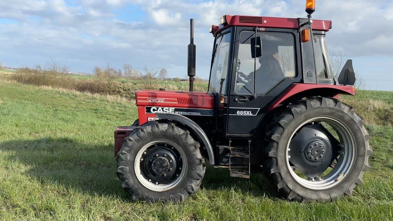 Traktor Case IH 685XL, Lund, Klaravik auktioner
