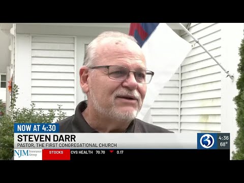 Christian flag at City Hall controversy
