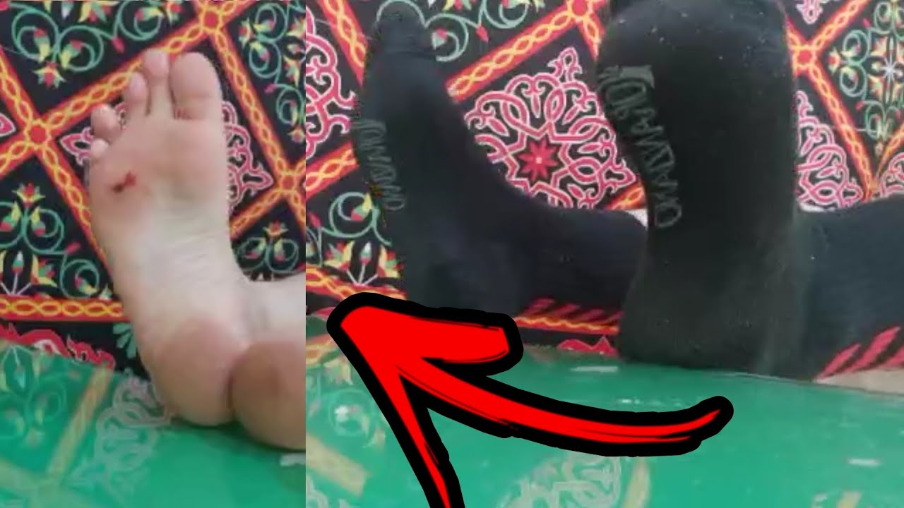 taking off shoes ,socks ,bare feet ,smelly boy feet
