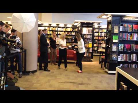 Gillian Anderson arriving to sign her debut novel A Vision of Fire at Waterstones Piccadilly