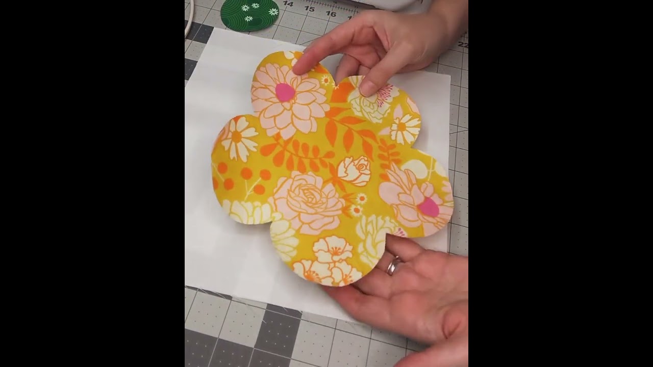 Nora's Garden Quilt Flower Block Appliqué Tutorial