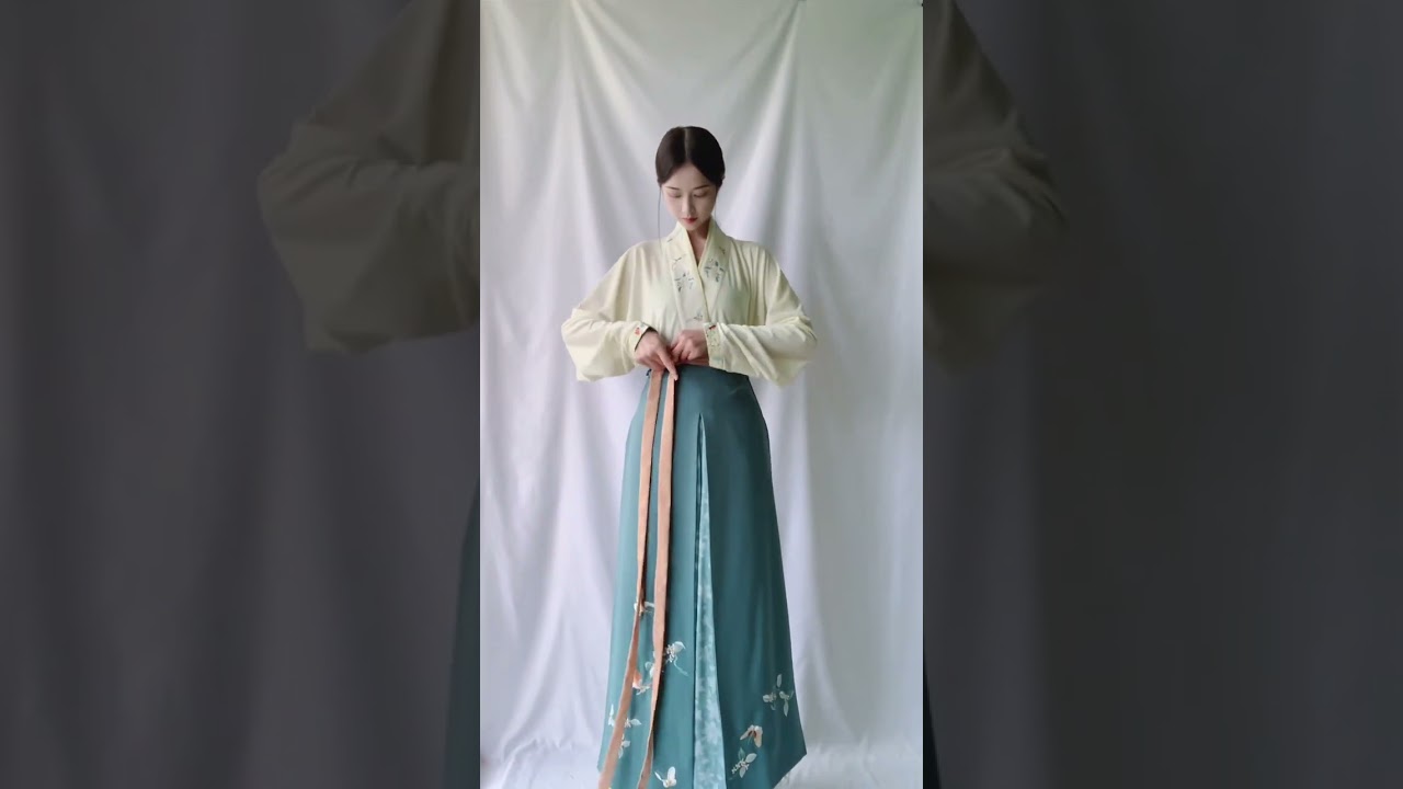 Chinese traditional clothing Hanfu Tang Dynasty suit V5992