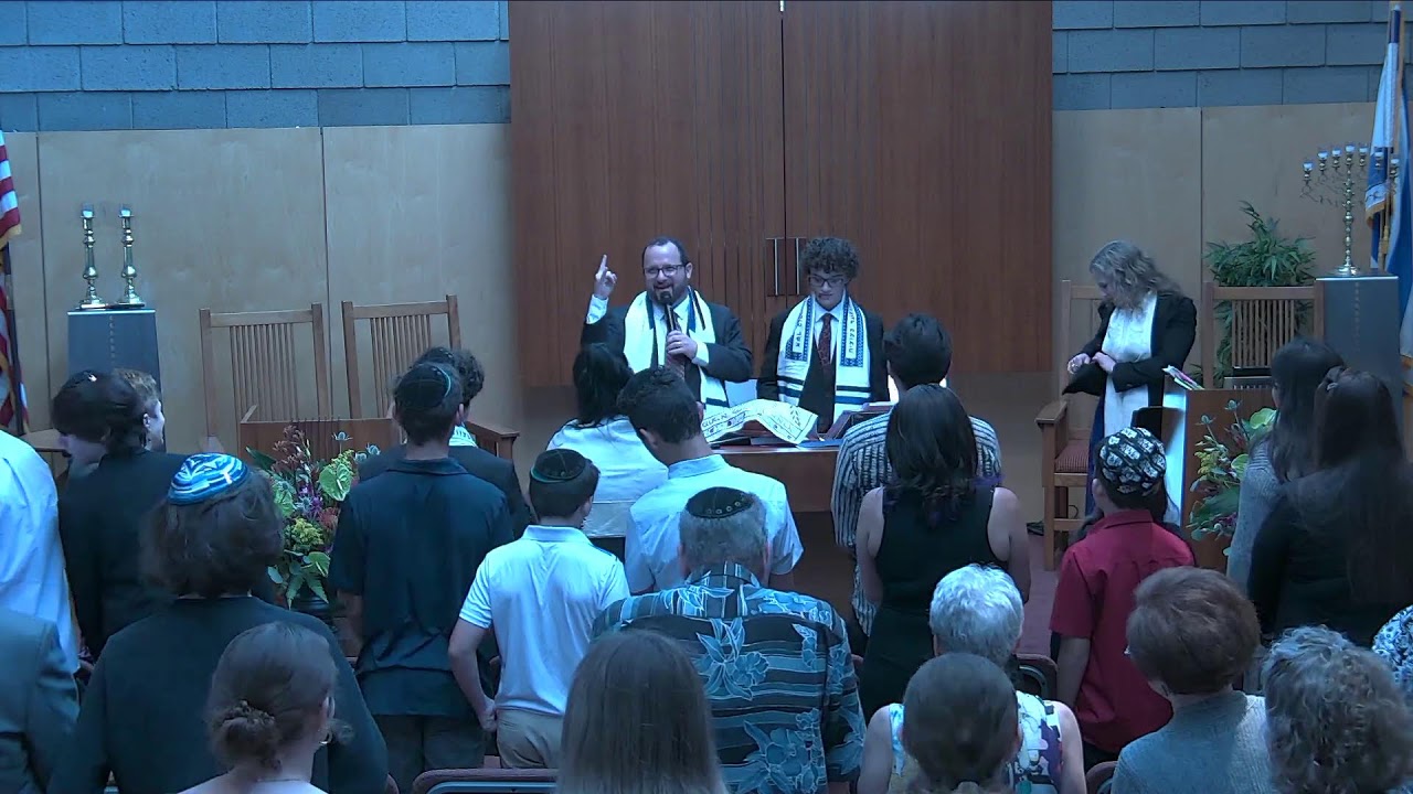 Micah Schneider becomes a Bar Mitzvah