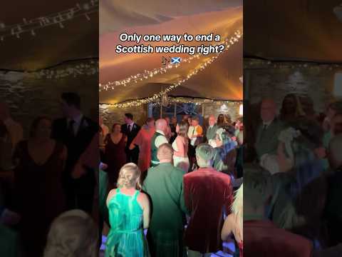 Only one way to end a Scottish wedding 🏴🎶 #scottishwedding #lochlomond #weddingmusic