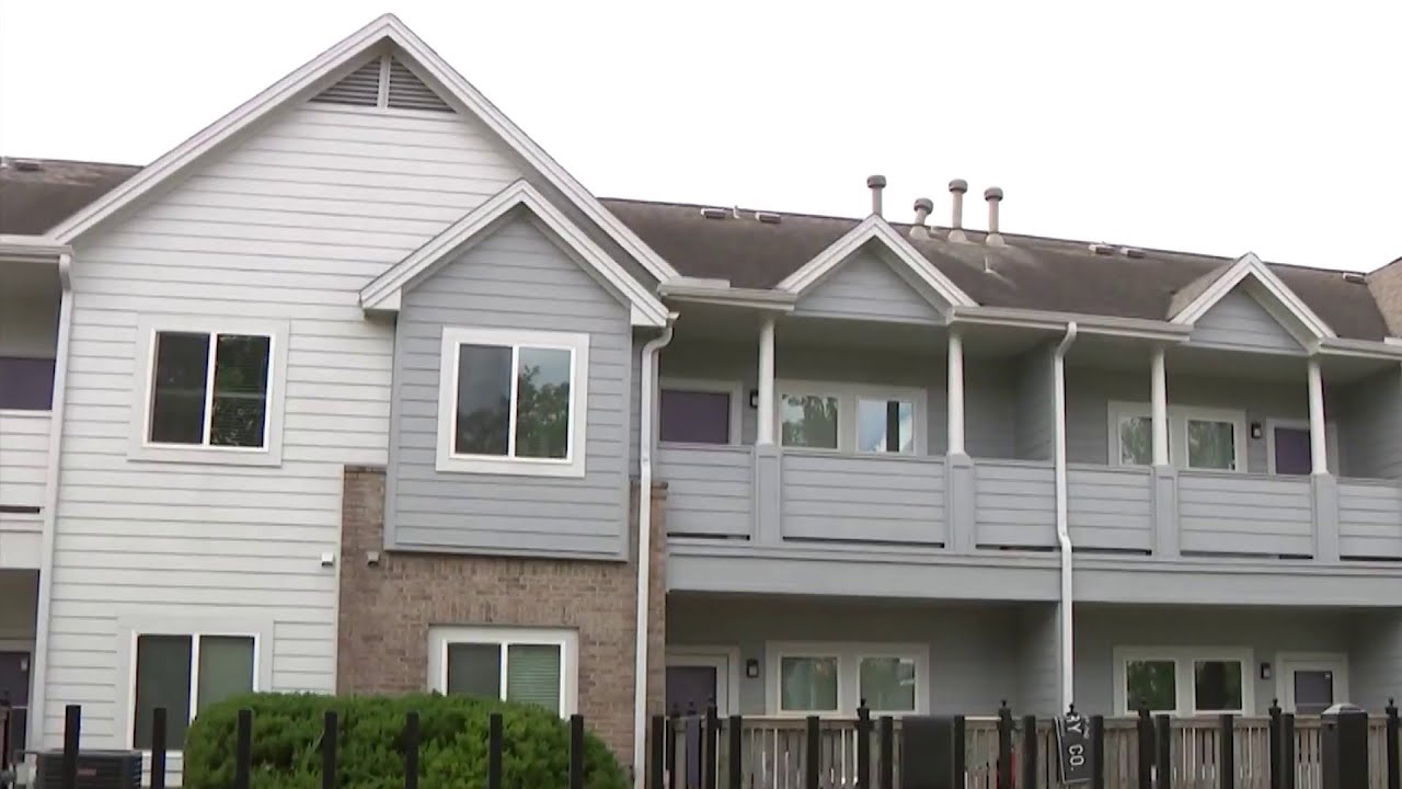 Renters waiting months for security deposit refund