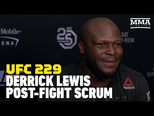 UFC News: Derrick Lewis explains why he took off his pants after his ...