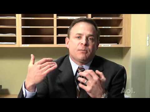 Is Synthroid or Levoxyl the Best Treatment for Hypothyroidism?