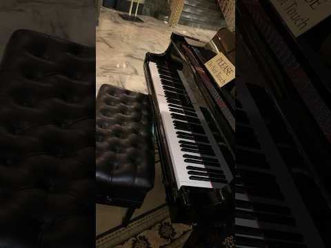 Ghost playing the piano at the Peabody Hotel in Memphis, TN #memphis #tennessee