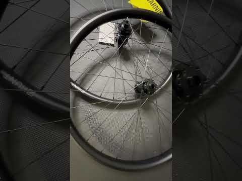 🤙🏼🫶🏼🚴 hunt enduro wide mtb 29 wheelset and maxxis #mountainbikes