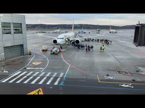 Krakow airport boarding